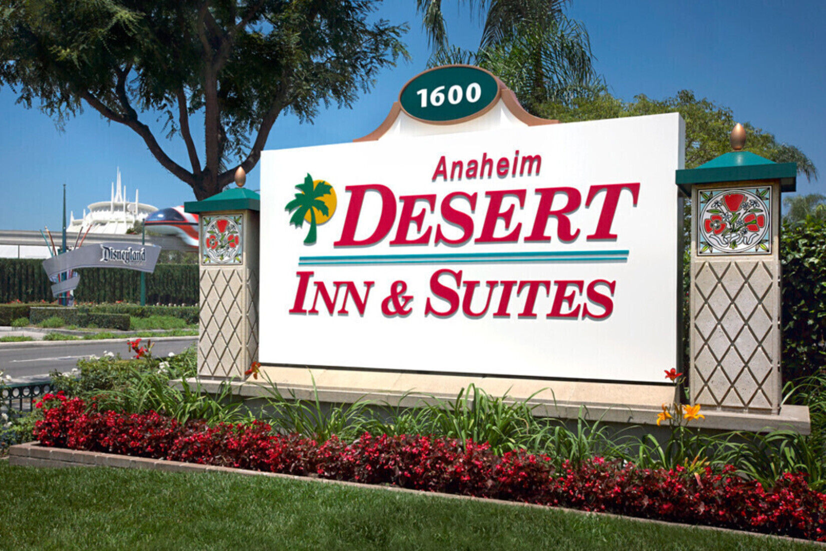 Contact Anaheim Desert Inn and Suites in Anaheim, CA